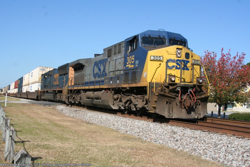 CSX 305